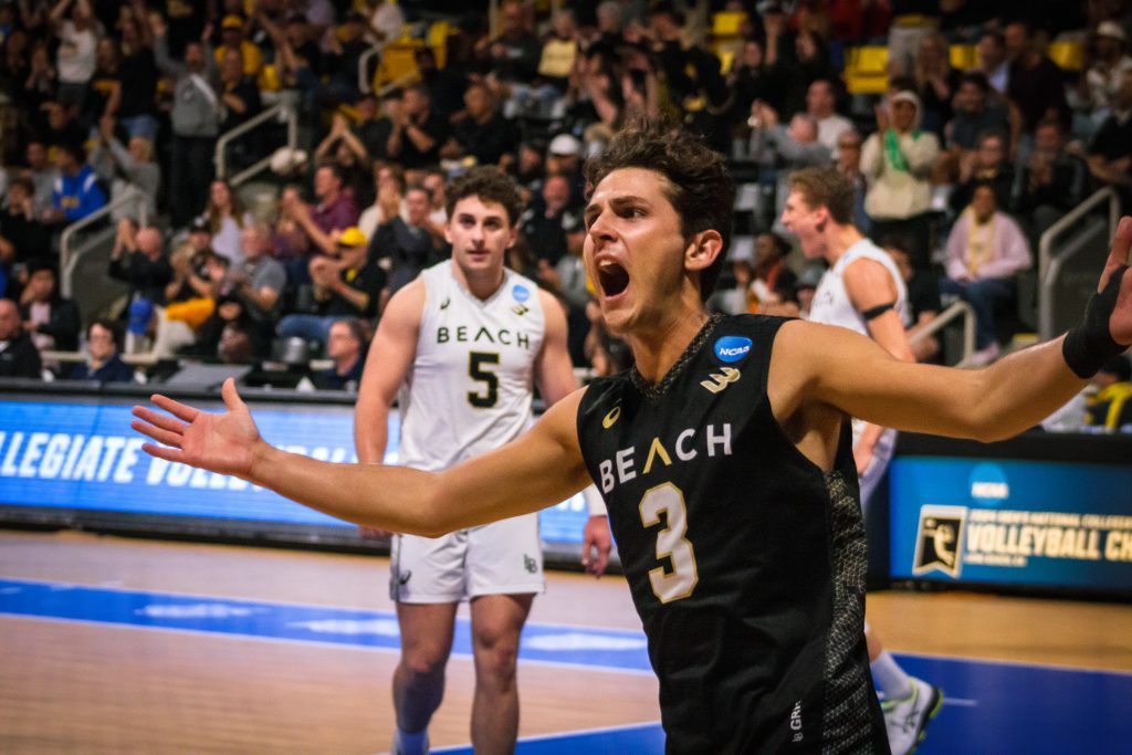 With overtime win, Long Beach State men’s volleyball punches its ticket ...